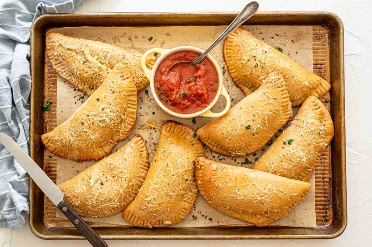 Calzone Out Of This World (Recipe) - Uncle Als Pizza
