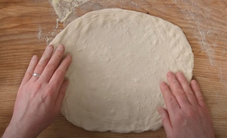 How to Master the Perfect Calzone: Fold and Fill Like a Pro