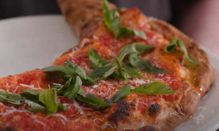 How to Master the Perfect Calzone: Fold and Fill Like a Pro